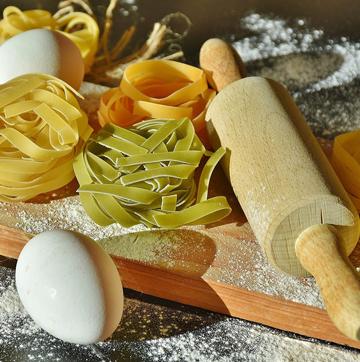 8 Peralatan Membuat Pasta